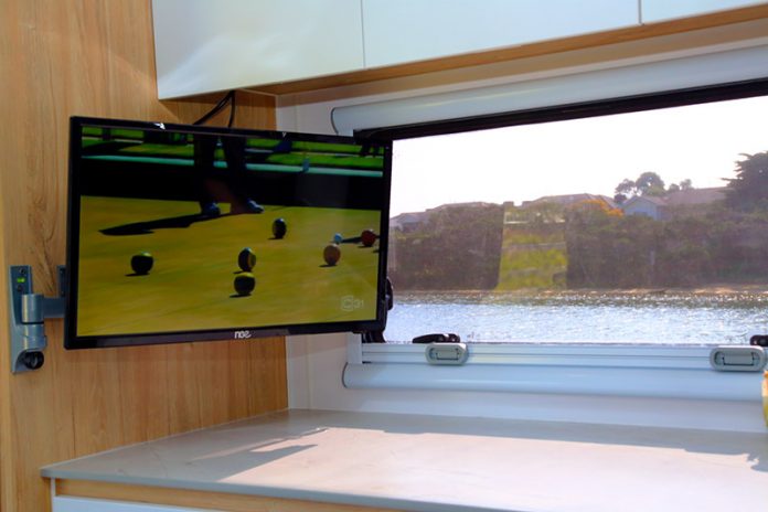 VanTenna: Easier Caravan TV Reception - GoRV