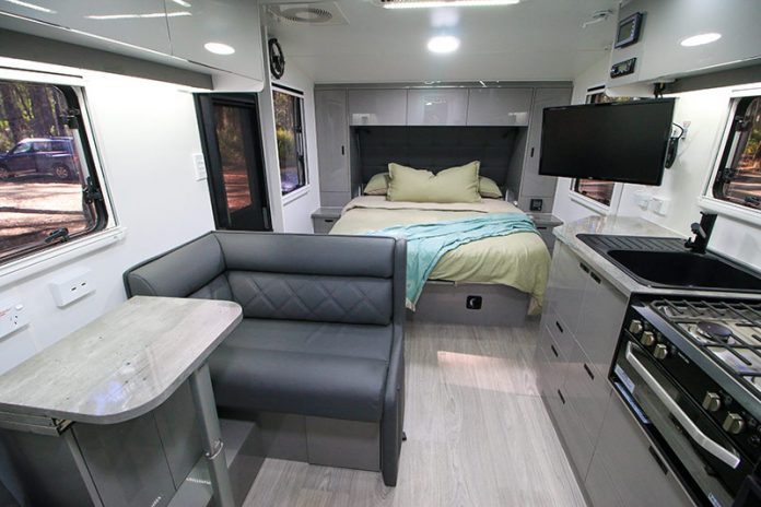 Goldstream RV 1760 RE CD Rhino Caravan Review - GoRV