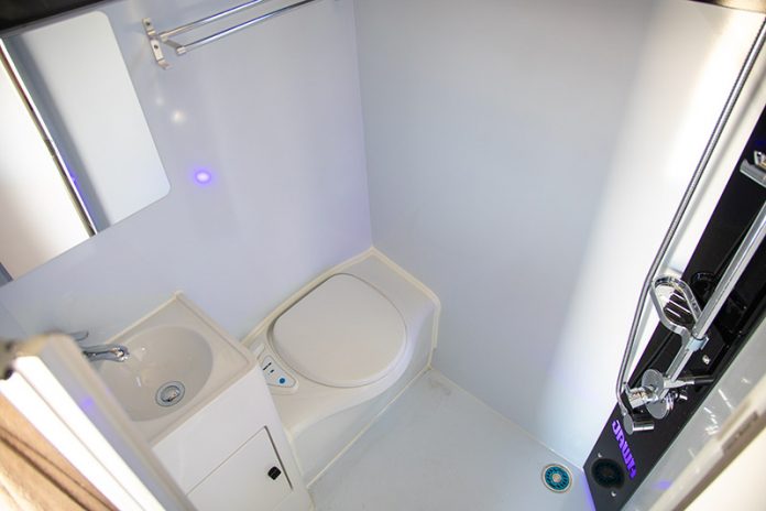 Hybrid Review: JAWA Infinity 15 - GoRV