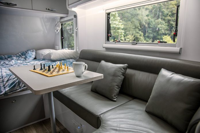 Snowy River SRT18F Caravan Review! - GoRV