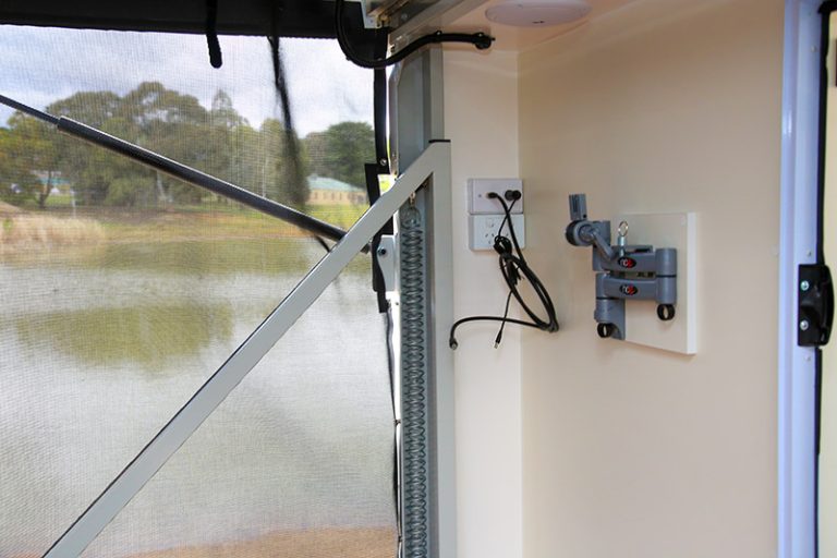 Royal Flair Piazza 16ft: Caravan Review - GoRV